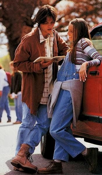 Embarrassing '90s Clothes You Used to Rock