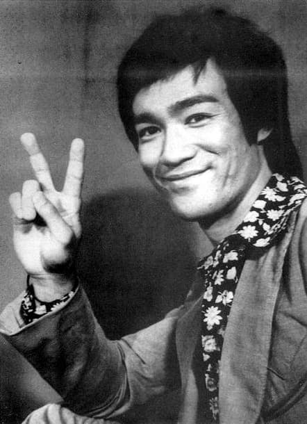 Young Bruce Lee | Photos of Bruce Lee When He Was Young