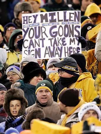 The Funniest NFL Game Day Signs