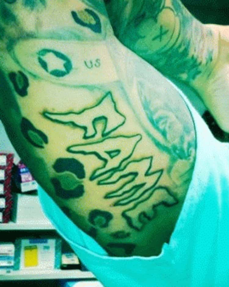 Chris Brown Star Tattoo Chris Brown Star Tattoo