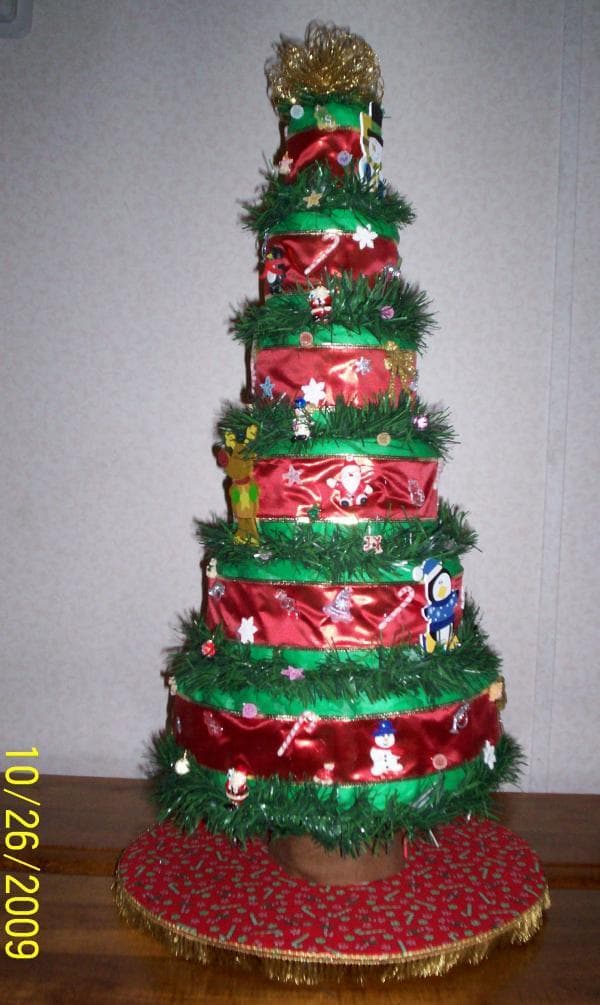 21 Creative Christmas Tree Ideas for the Non-Conformist