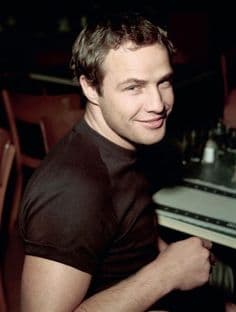 30 Sexy Pictures of Marlon Brando When He Was Young