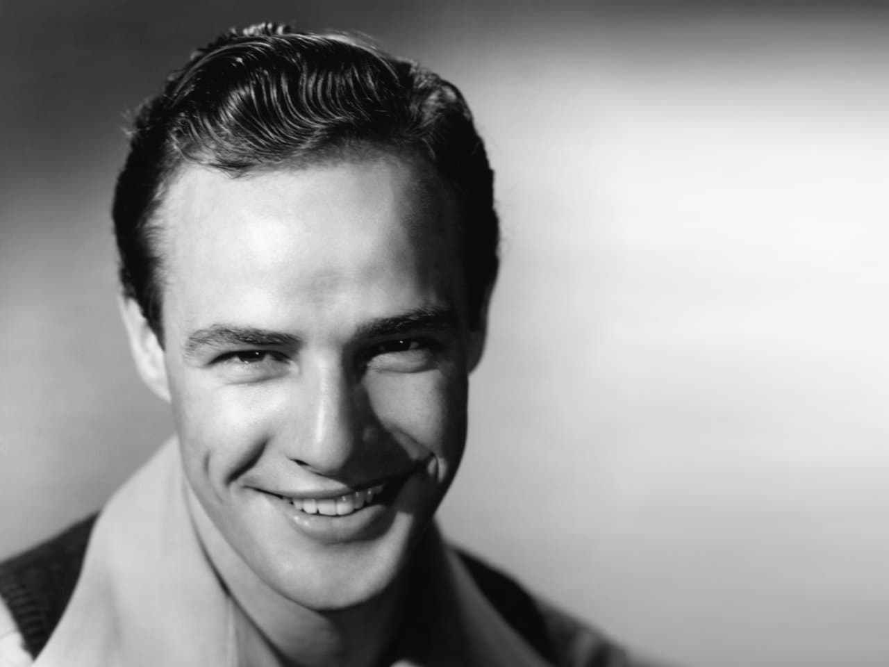 30 Sexy Pictures of Marlon Brando When He Was Young