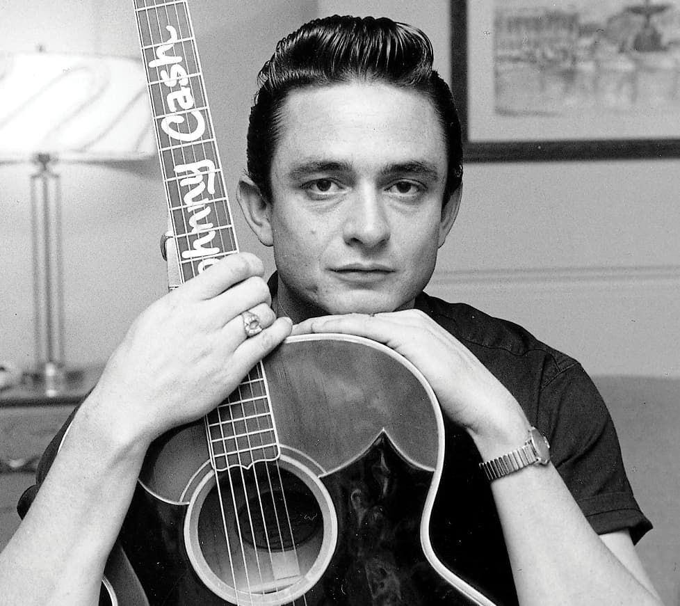 24 Photos of Johnny Cash When He Was Young