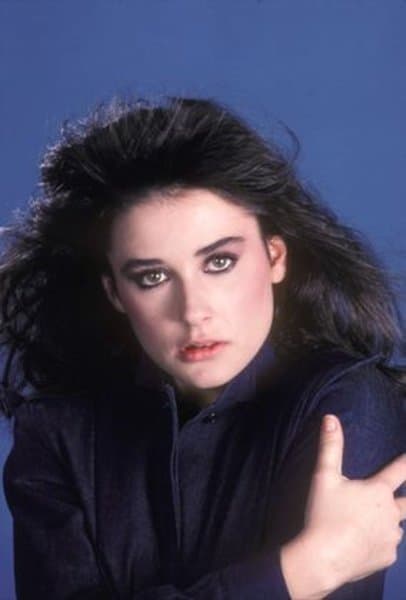 23 Pictures of Young Demi Moore