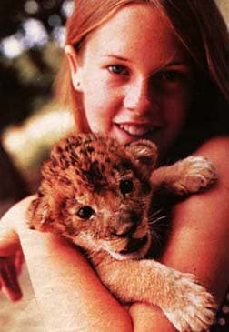 13 Pictures of Young Melanie Griffith