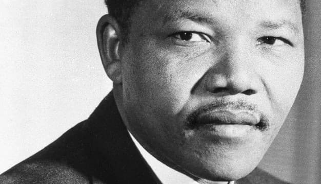 23 Photos of Nelson Mandela When He Was Young