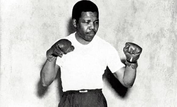 23 Photos of Nelson Mandela When He Was Young