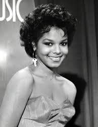 27 Photos of Janet Jackson When She Was Young