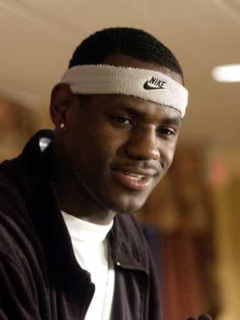 18 Photos of LeBron James When He Was Young