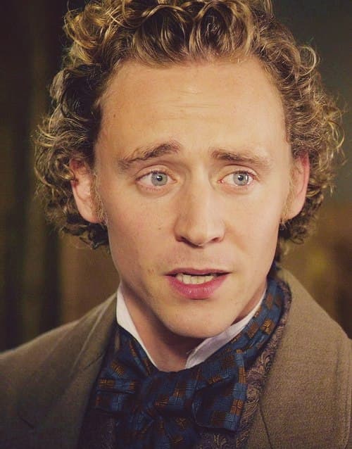 Photos of Tom Hiddleston When He Was Young