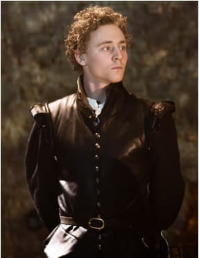 Photos of Tom Hiddleston When He Was Young