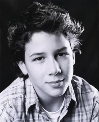 30 Photos of Nick Jonas When He Was Young