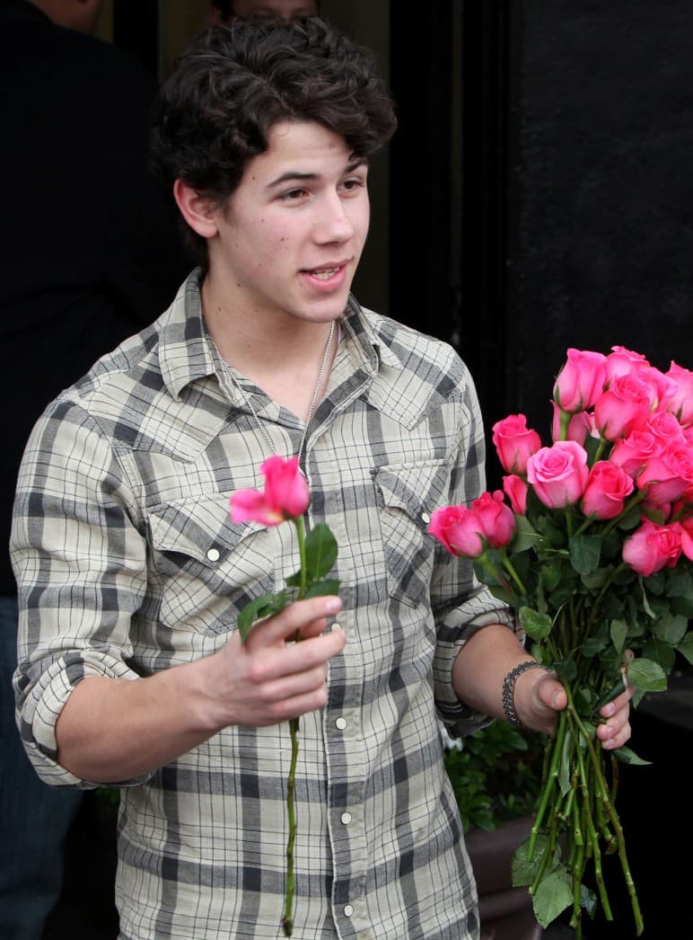 30 Photos of Nick Jonas When He Was Young