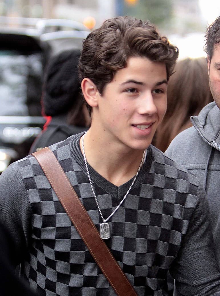 30 Photos of Nick Jonas When He Was Young