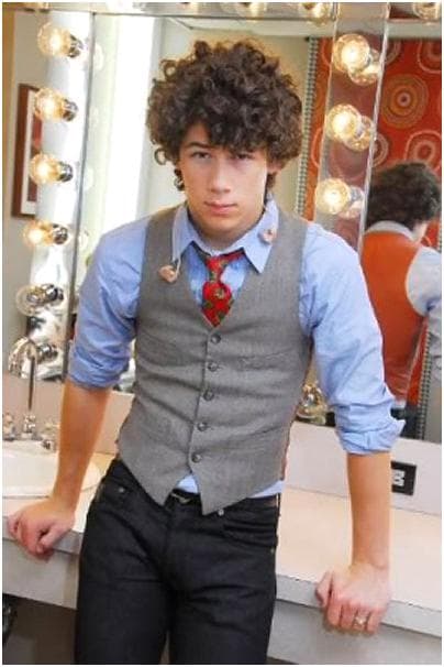30 Photos of Nick Jonas When He Was Young