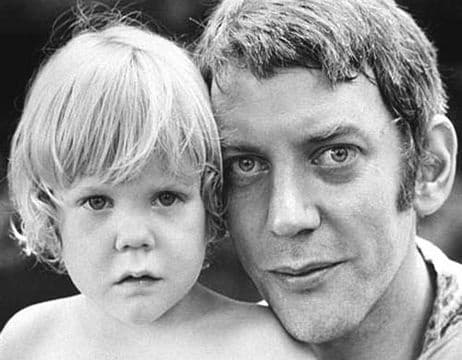 21 Photos of Donald Sutherland When He Was Young