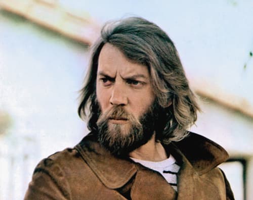 21 Photos of Donald Sutherland When He Was Young