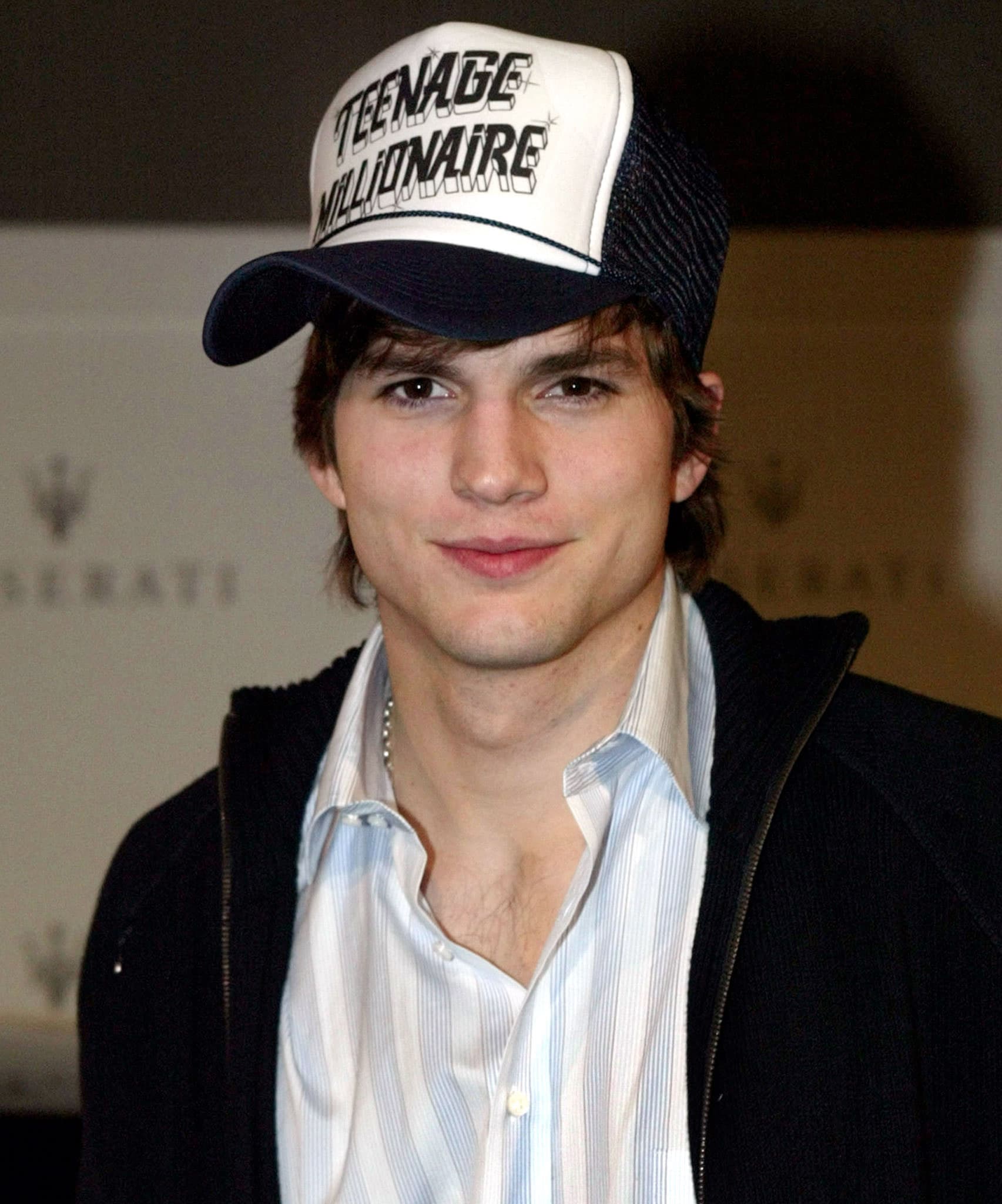 27 Photos of Ashton Kutcher When He Was Young