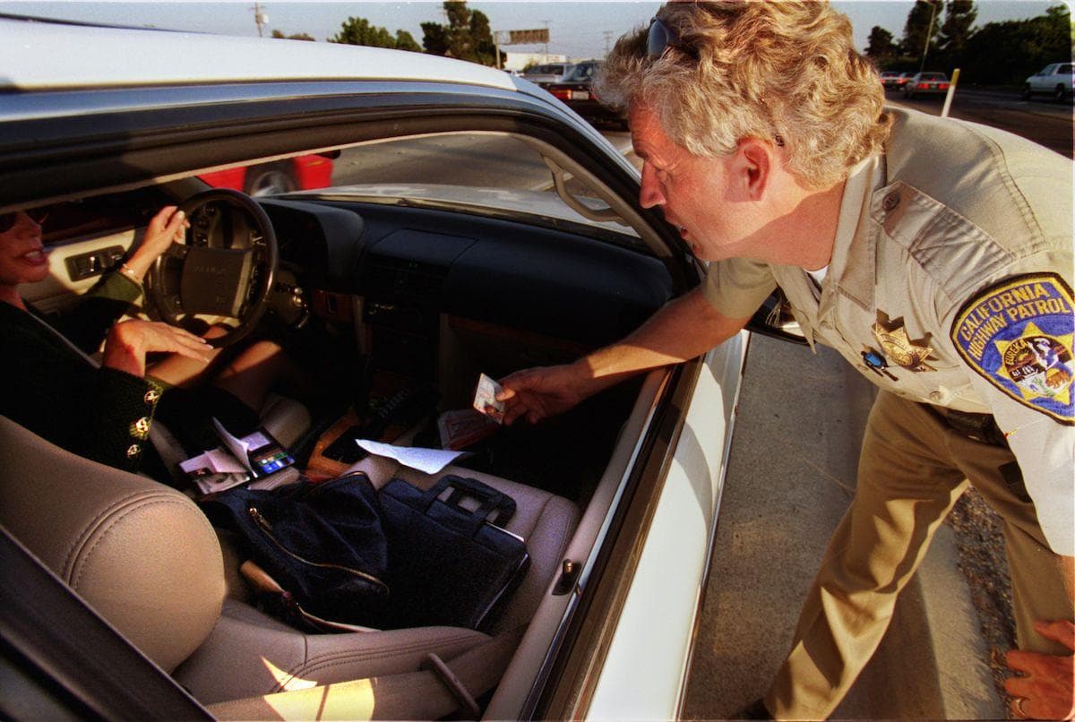 What to Do If You Get Pulled Over: Proper Police Pull Over Procedure