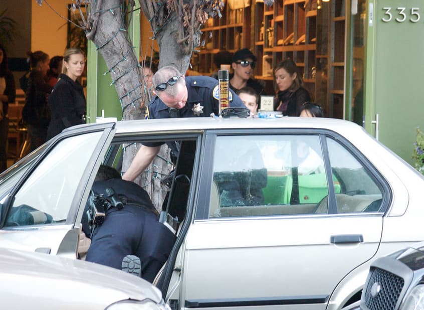 What to Do If You Get Pulled Over: Proper Police Pull Over Procedure