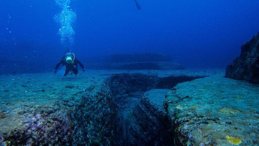 Underwater Cities | Photos of Sunken City Ruins