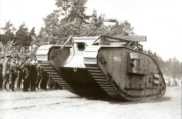 Tanks In World War 1 The First Tank On Tank Battle Happened 100 Years