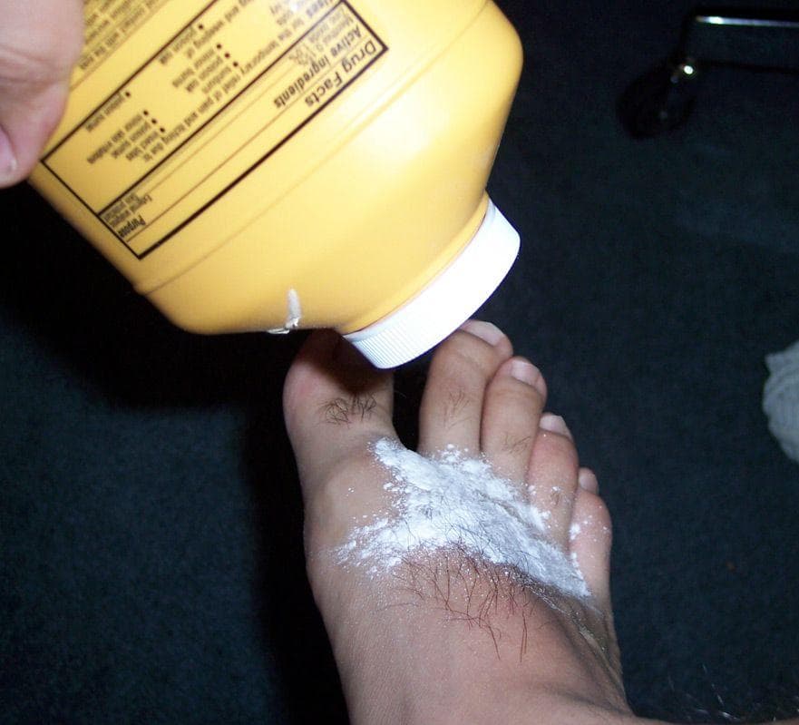 Best Gifts to Send Overseas Soldiers in a Care Package