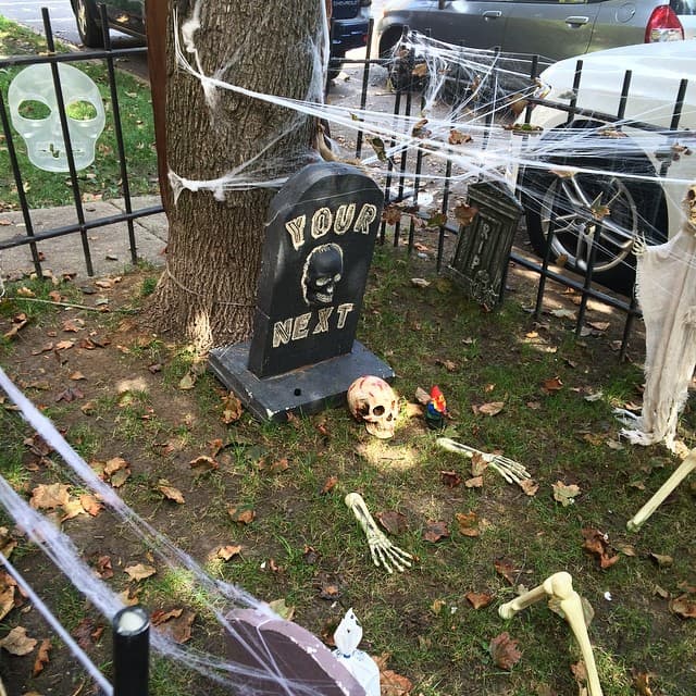 Halloween Decoration Fails | Funny DIY Decor