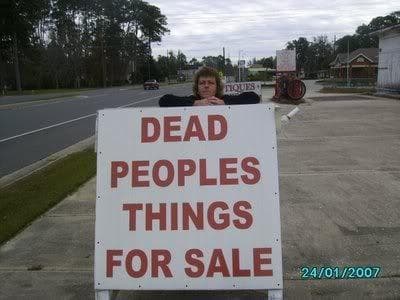 33 Funny Yard Sale Signs That Are Too Good (Photos)