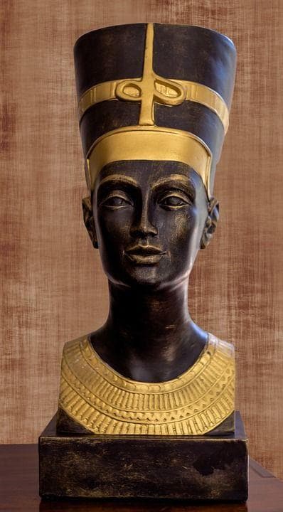 Nefertiti Facts: Who Was the Ancient Egyptian Queen Nefertiti?