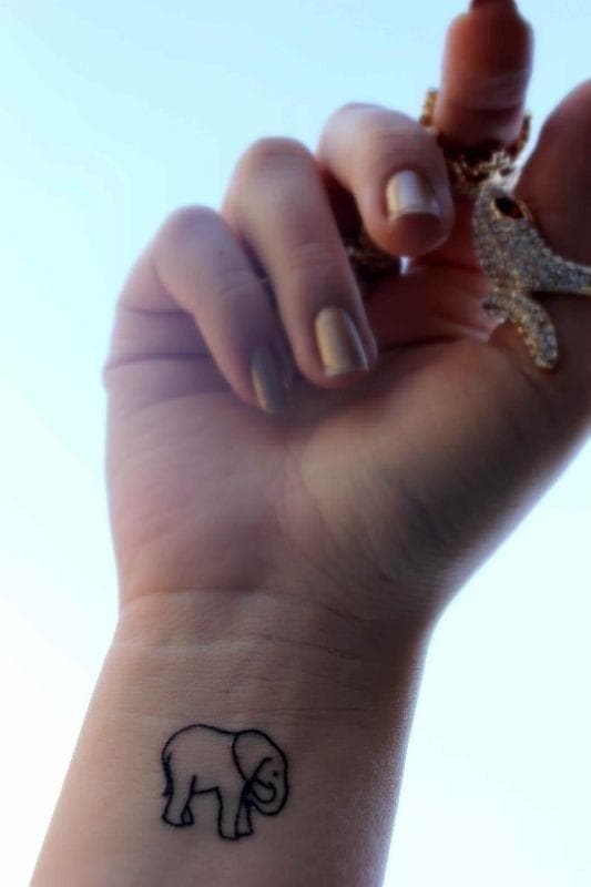 33 Awesome Tiny Tattoo Ideas for Girls