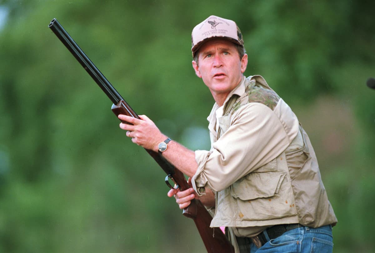 31 Photos of Famous Politicians With Guns