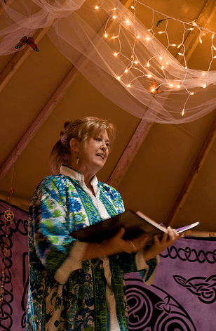 20 Things to Know About Modern Witches