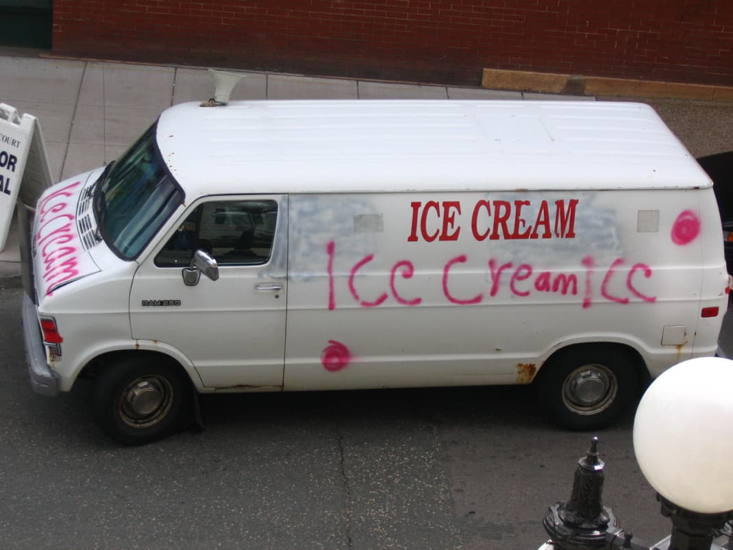 22 Creepy Ice Cream Trucks You Would Run From in a Hurry