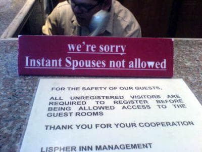 Funny Hotel Signs | Hilarious Motel & Hotel Sign Photos