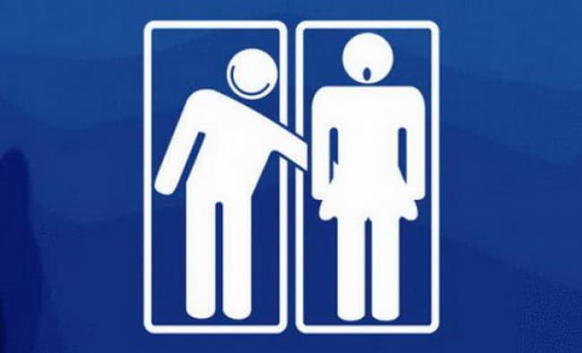 42 Funny Mens and Womens Bathroom Signs Spotted in Public