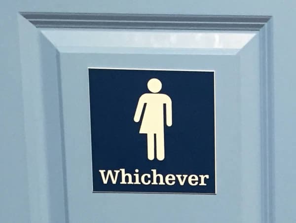 42 Funny Mens and Womens Bathroom Signs Spotted in Public