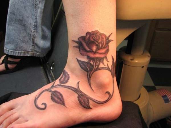 45+ Cool Ankle Tattoos, Ranked