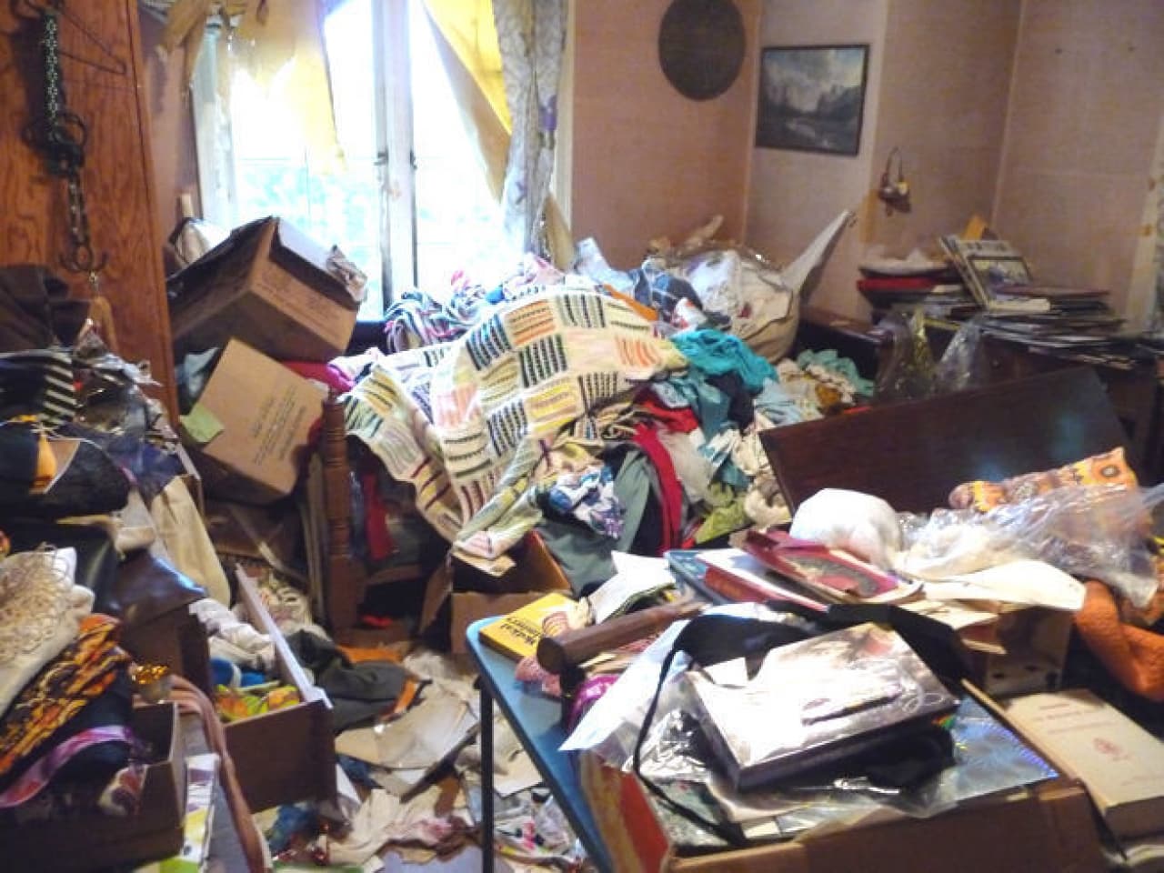 Messy Pictures | Photos That Annoy Neat Freaks