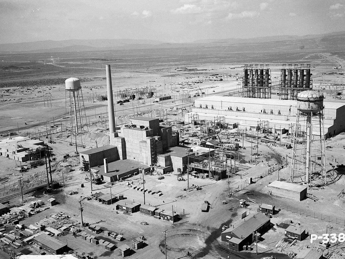 What Was the Manhattan Project? Facts and History