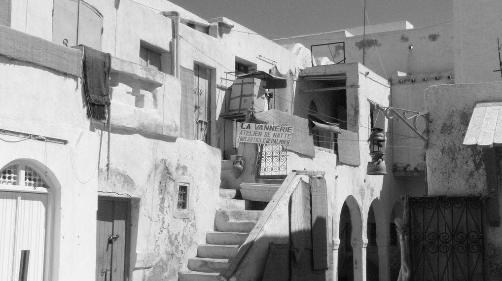 18 Incredible Star Wars Sets You Can Visit in Real Life