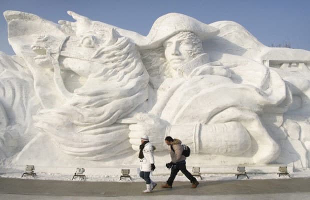 37 Snow Sculptures & Art That Will Blow Your Mind