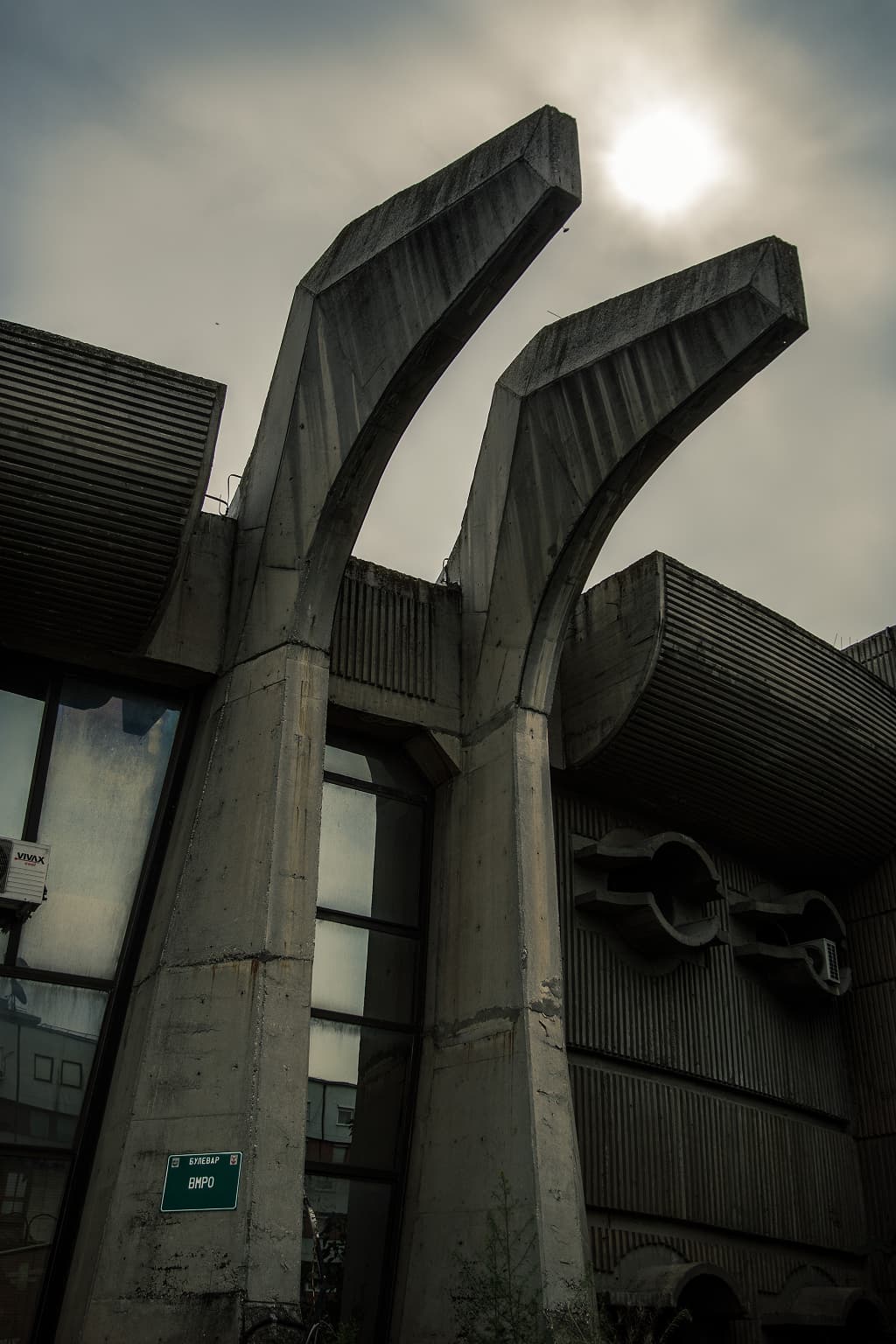 23 Creepy Buildings That Look Like Pure Evil