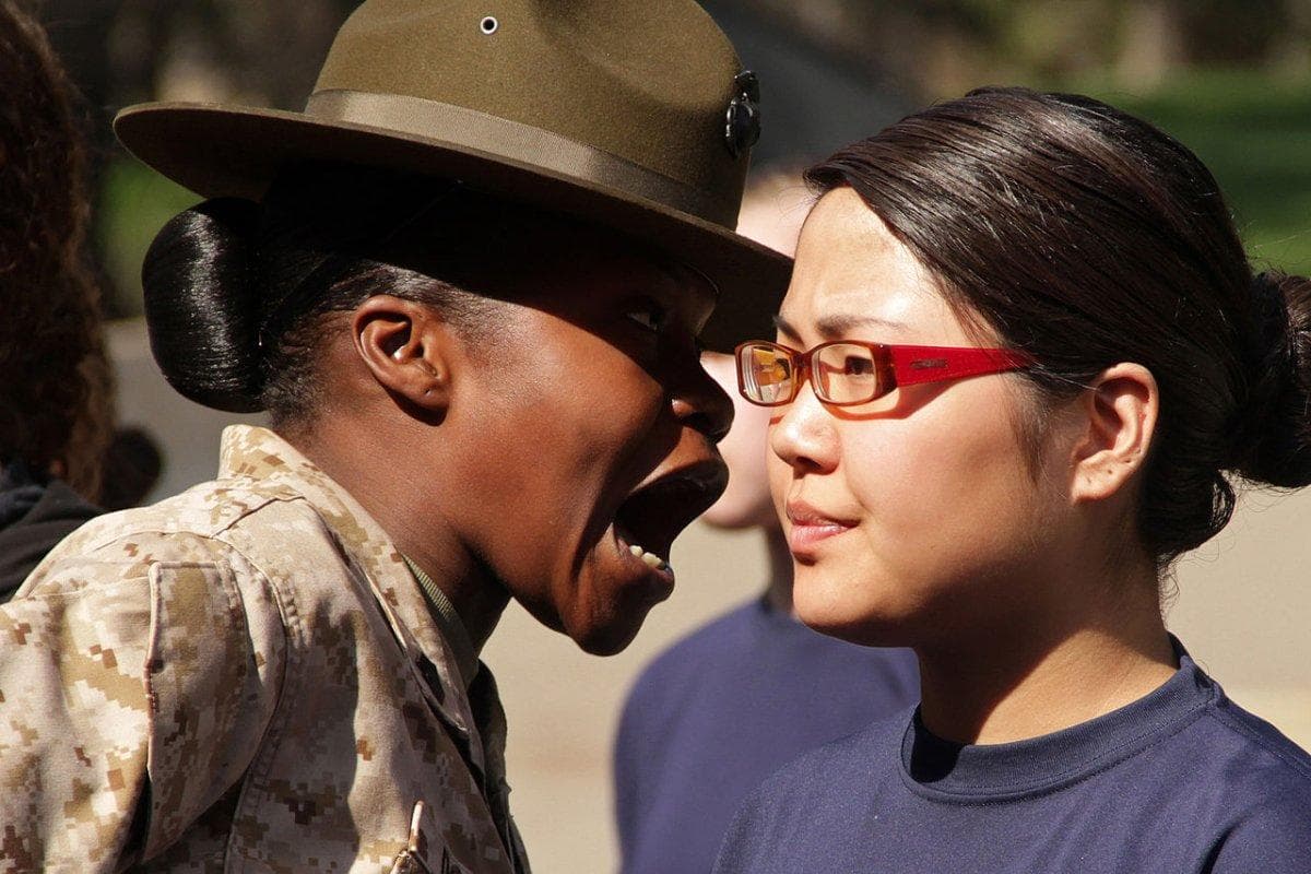 28 Pictures of Marine Drill Instructors Yelling at Recruits