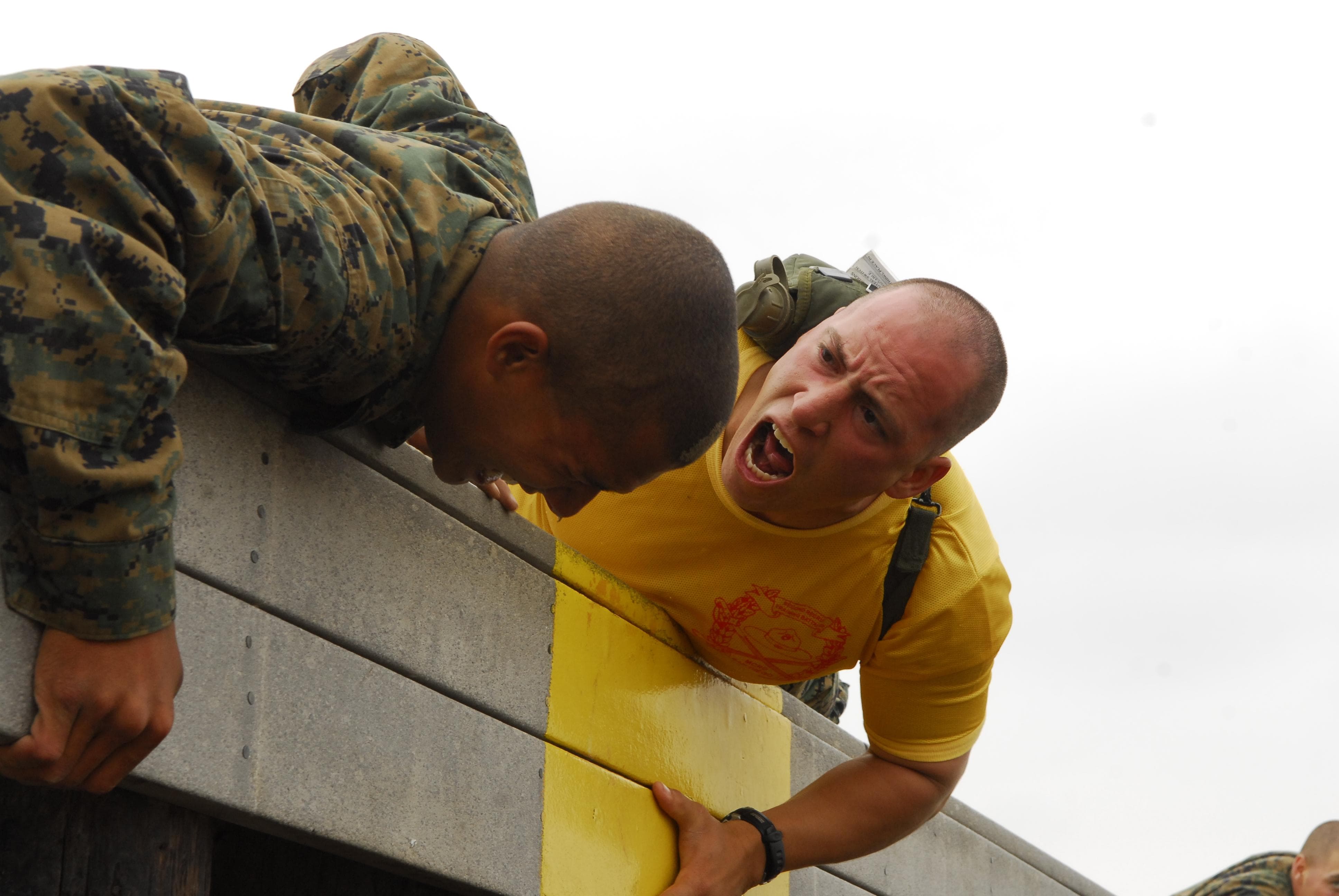 28 Pictures of Marine Drill Instructors Yelling at Recruits