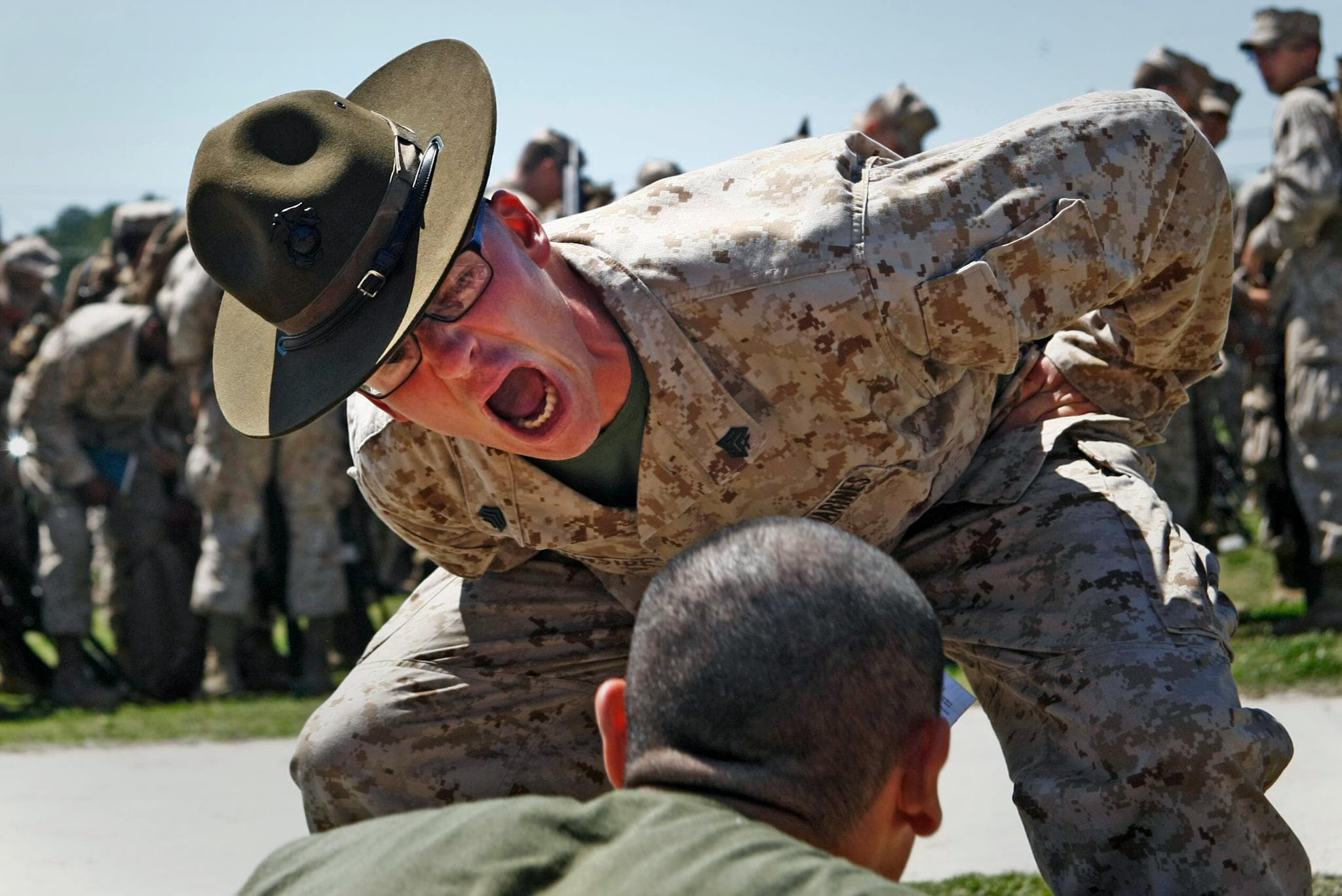 28 Pictures of Marine Drill Instructors Yelling at Recruits