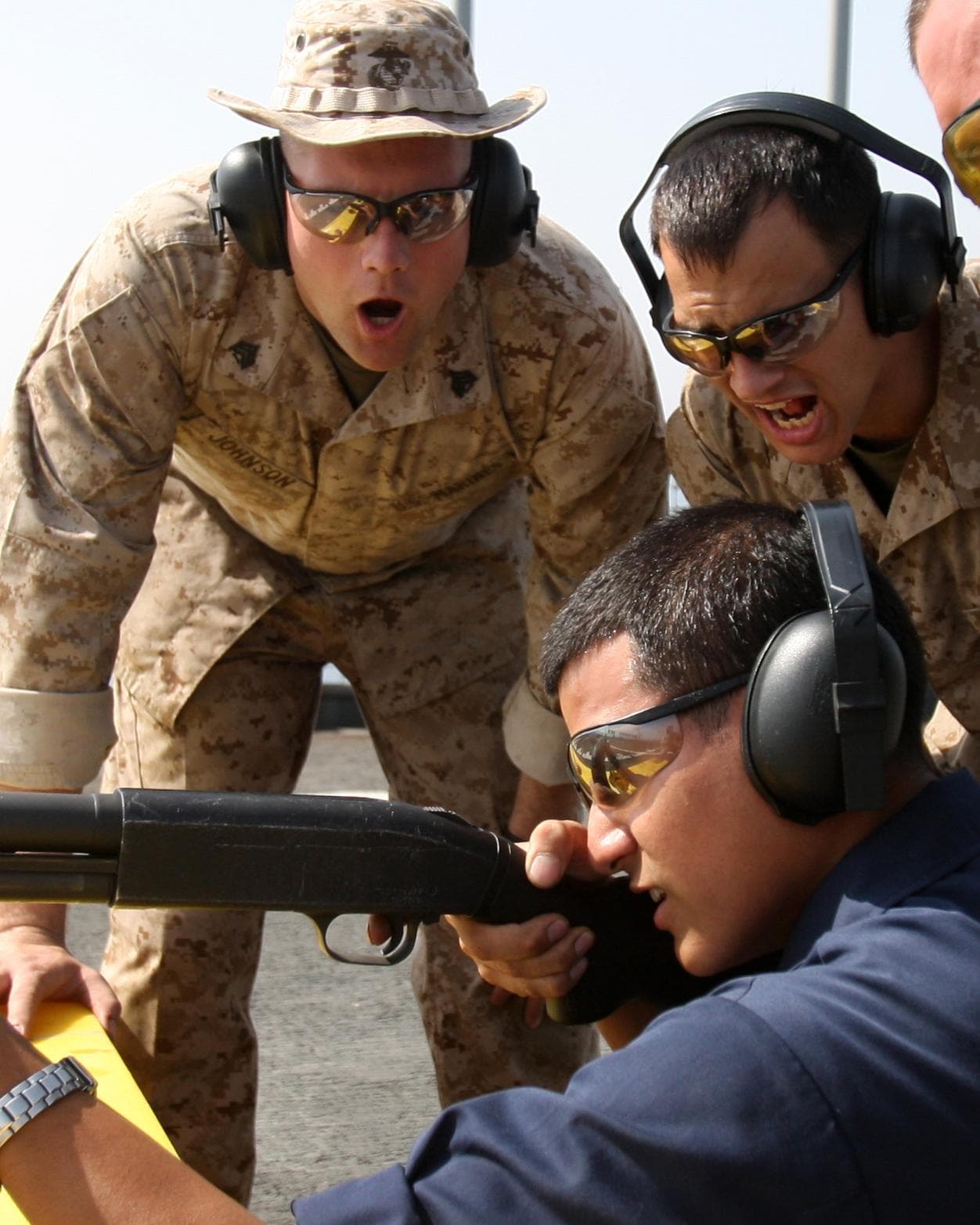 28 Pictures of Marine Drill Instructors Yelling at Recruits