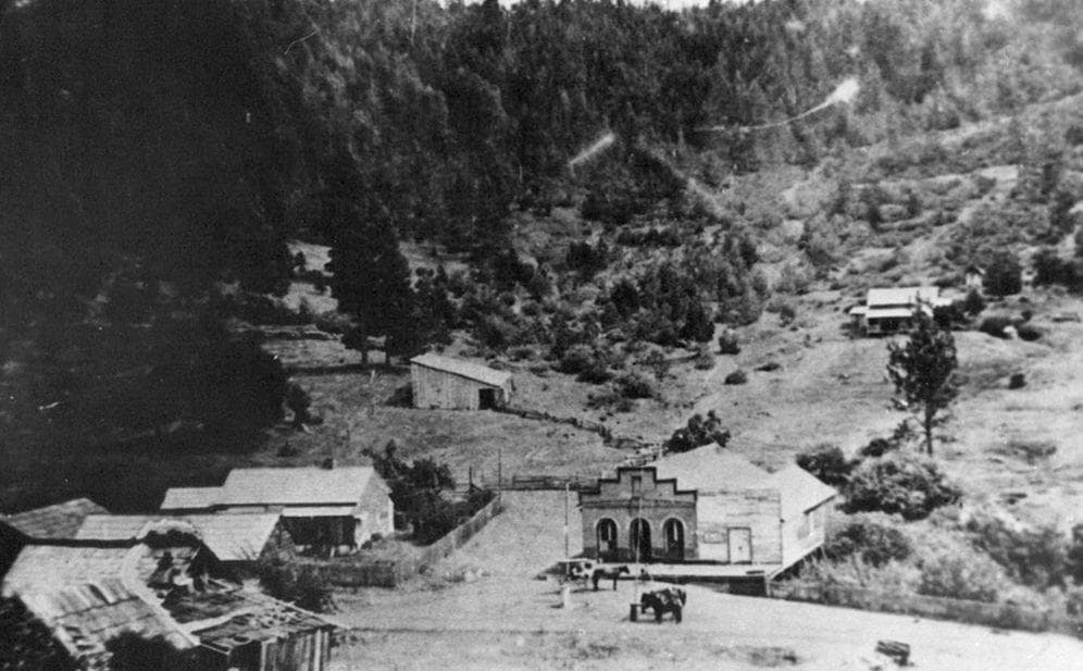 The Grisliest Deaths on the Oregon Trail