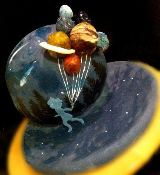 36 Space Cakes That Are Out of This World